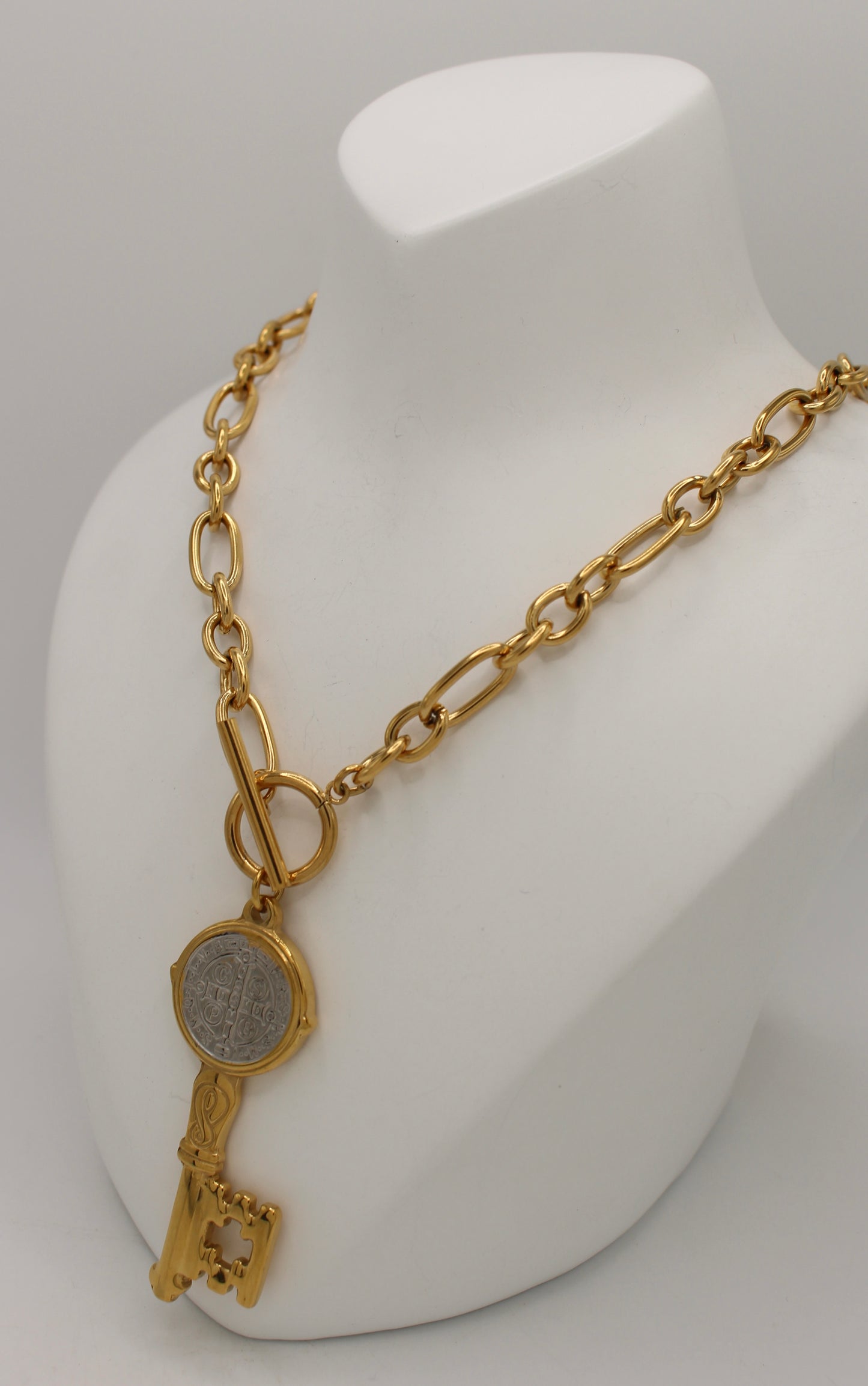 Varenya Necklace – Aviv Collection