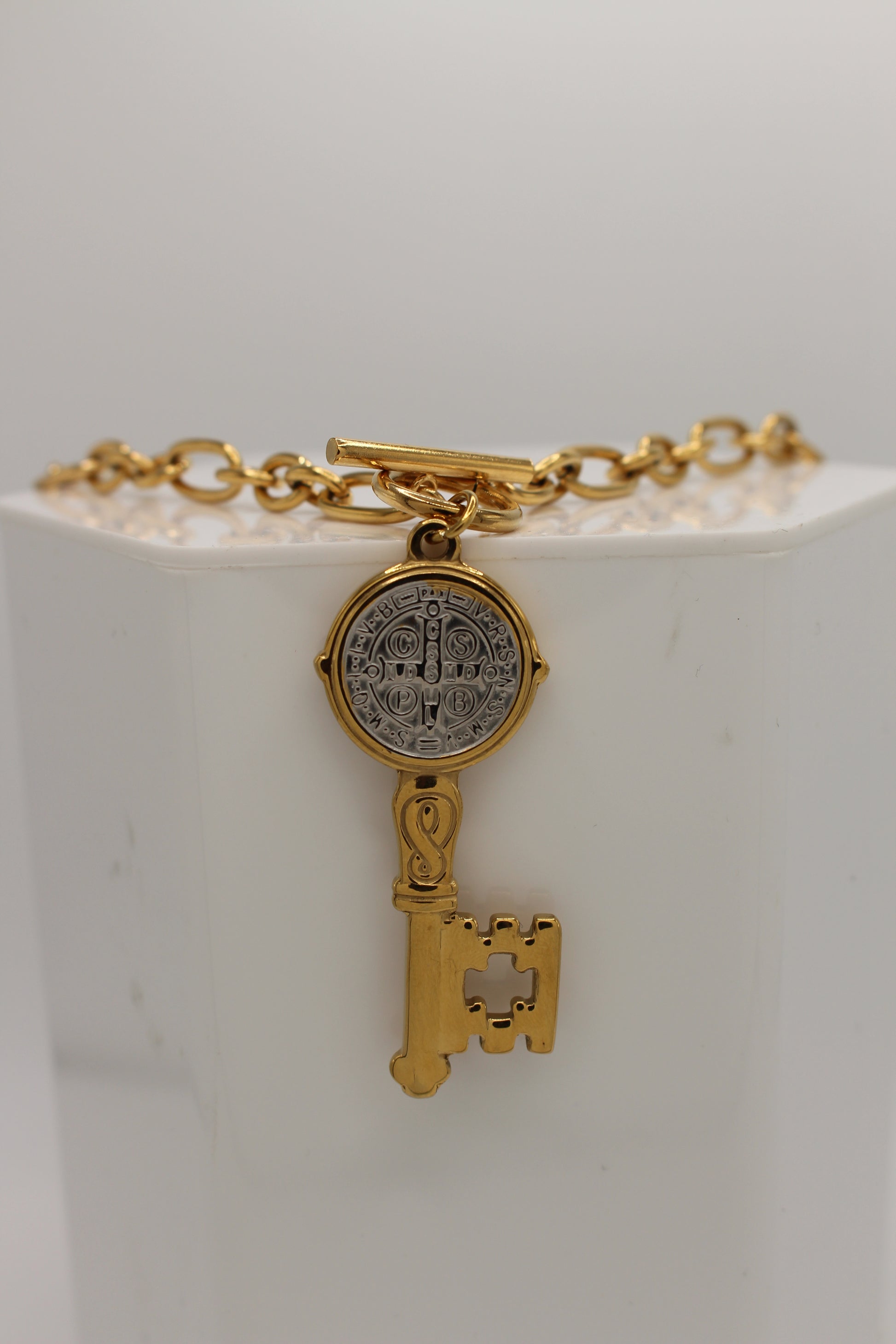 Varenya Necklace – Aviv Collection